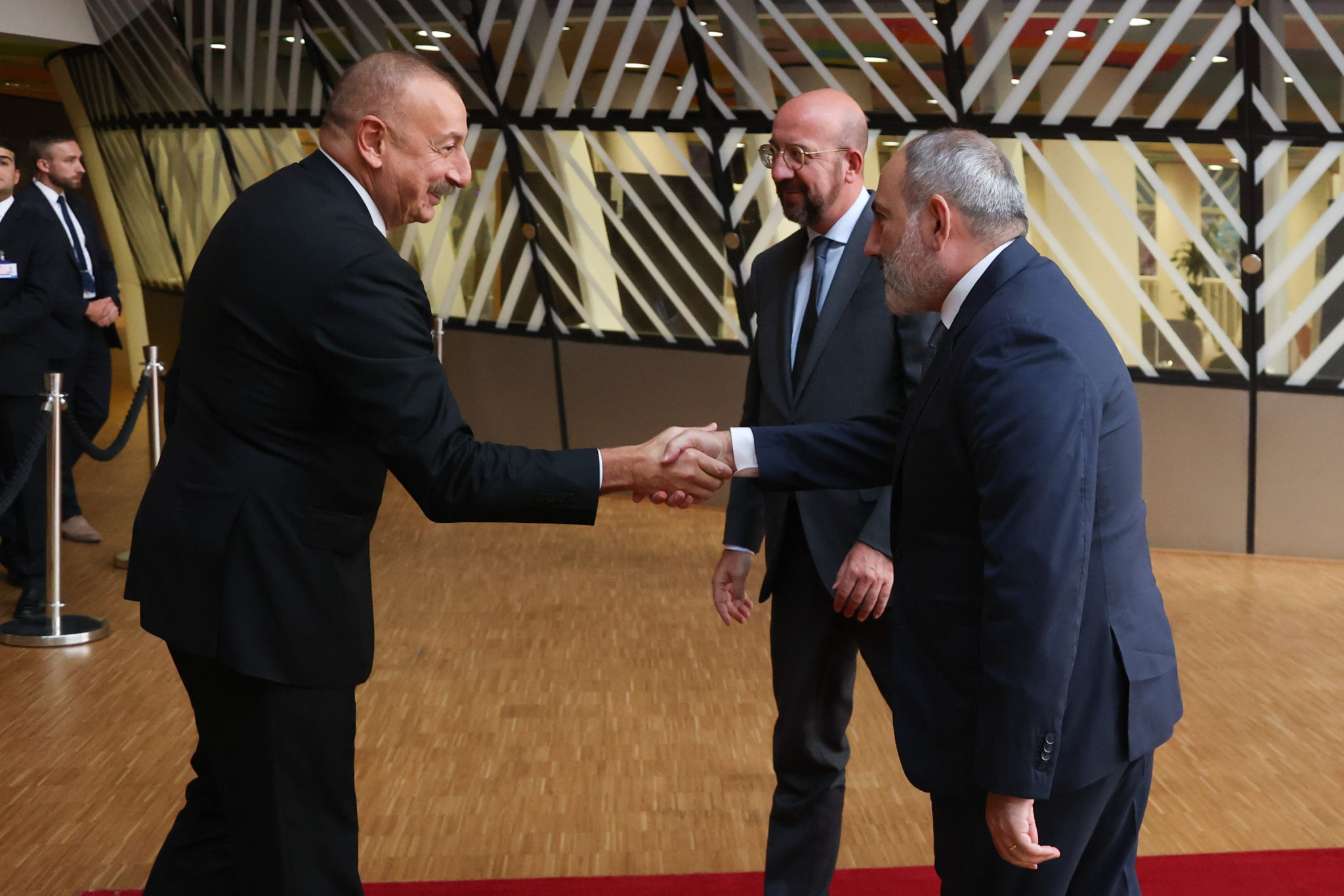 Pashinyan, Aliyev agree to draft peace deal