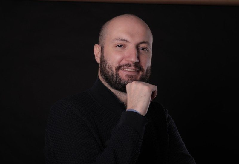 Hayk Hovakimyan launches Armenian language course for English speakers