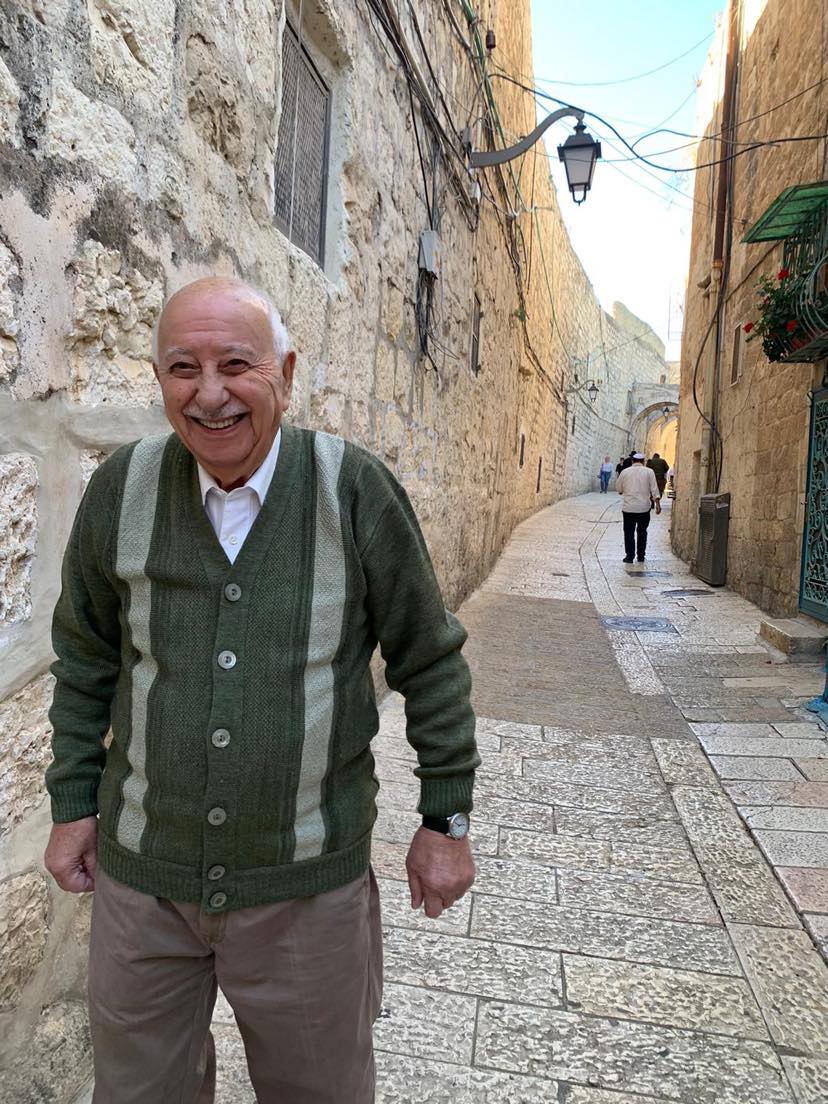 Amo Hovan and the Red Cinema