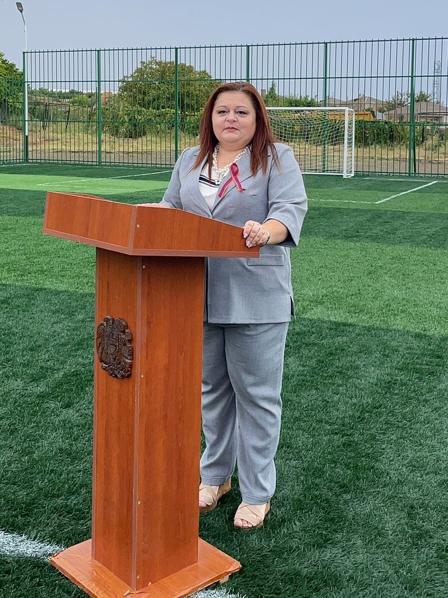 Principal Qristine Tunyan speaking at the dedication and ribbon cutting ...