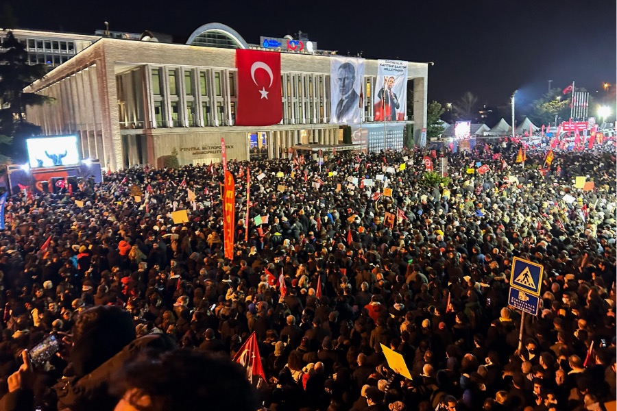 Istanbul protests - The Armenian Weekly