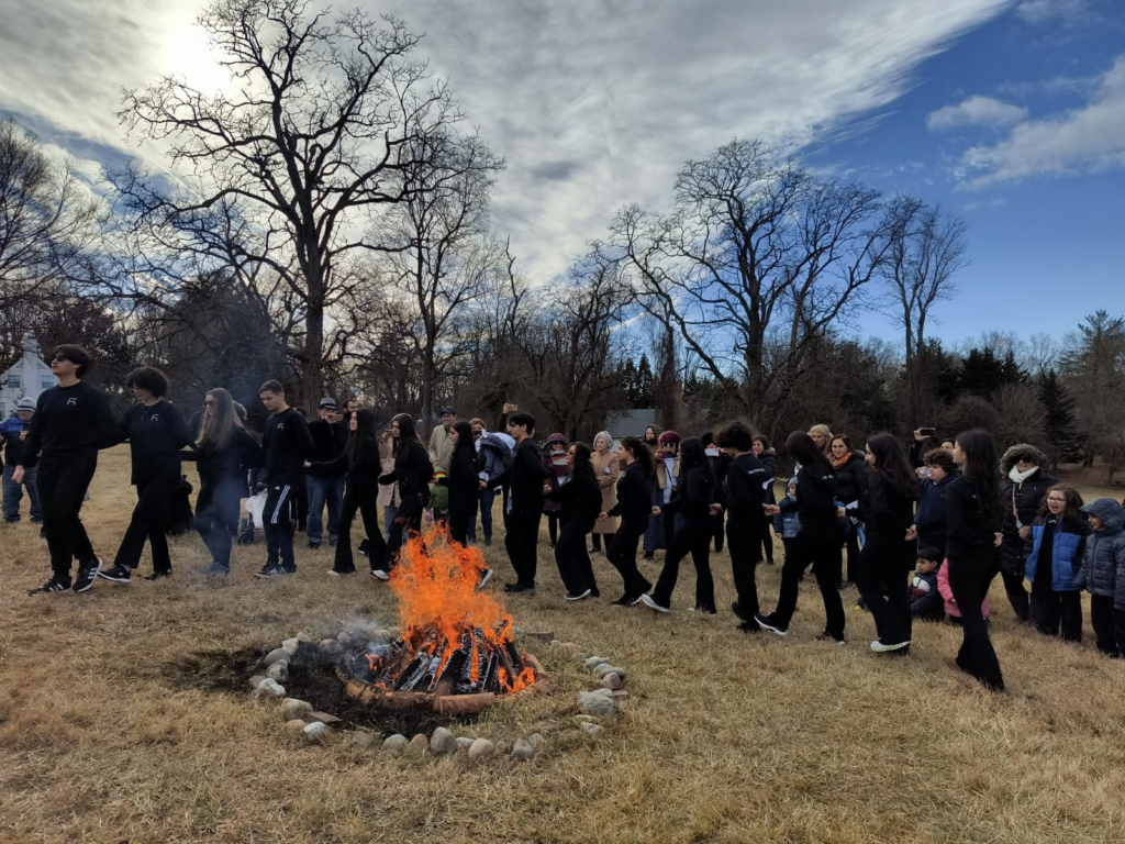 AYF Washington, DC “Ani” Juniors celebrate Dyaruntarach/Trndez