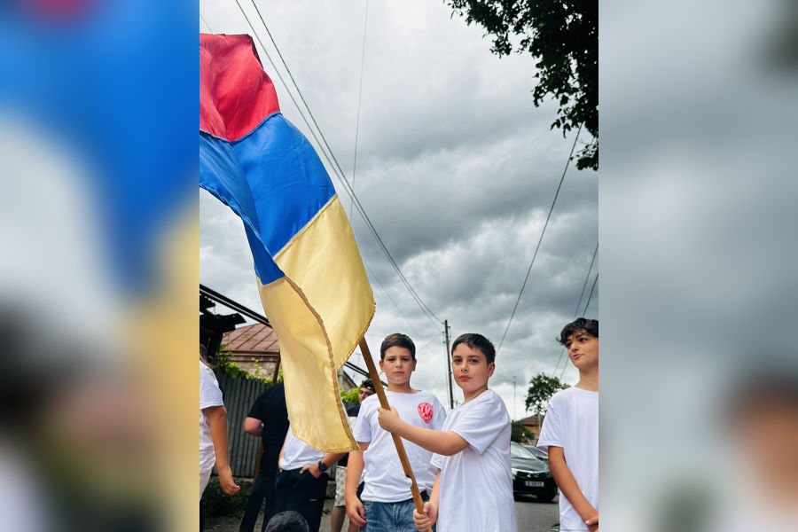 Flag ceremony - The Armenian Weekly