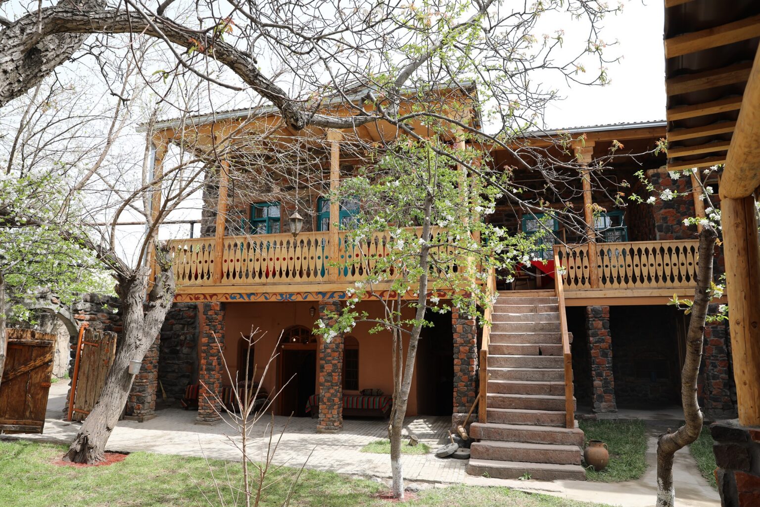 The first Mamik guesthouse in Nork - The Armenian Weekly